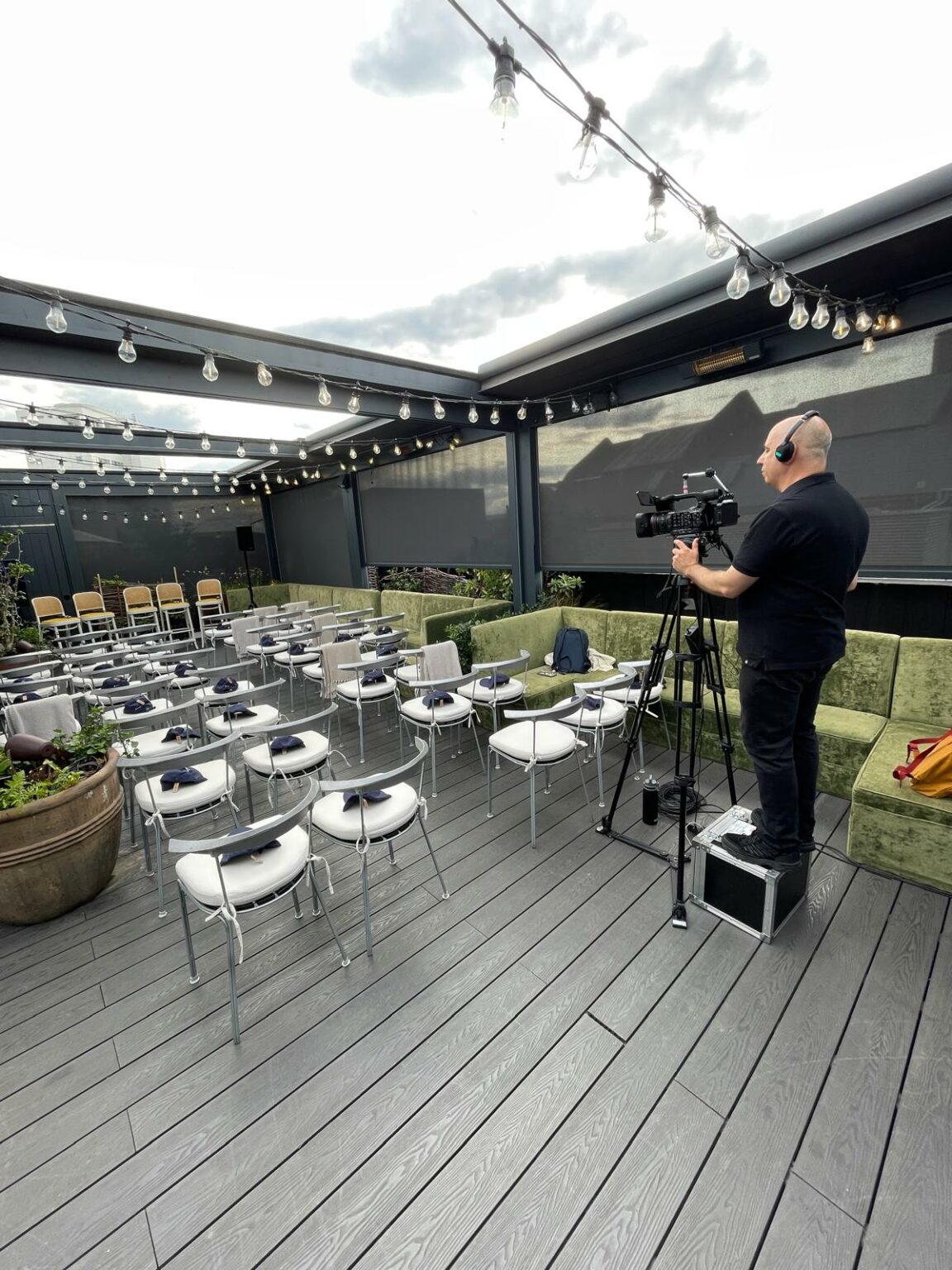 How To Live Stream An Event: A Step-By-Step Guide - AV Productions ...